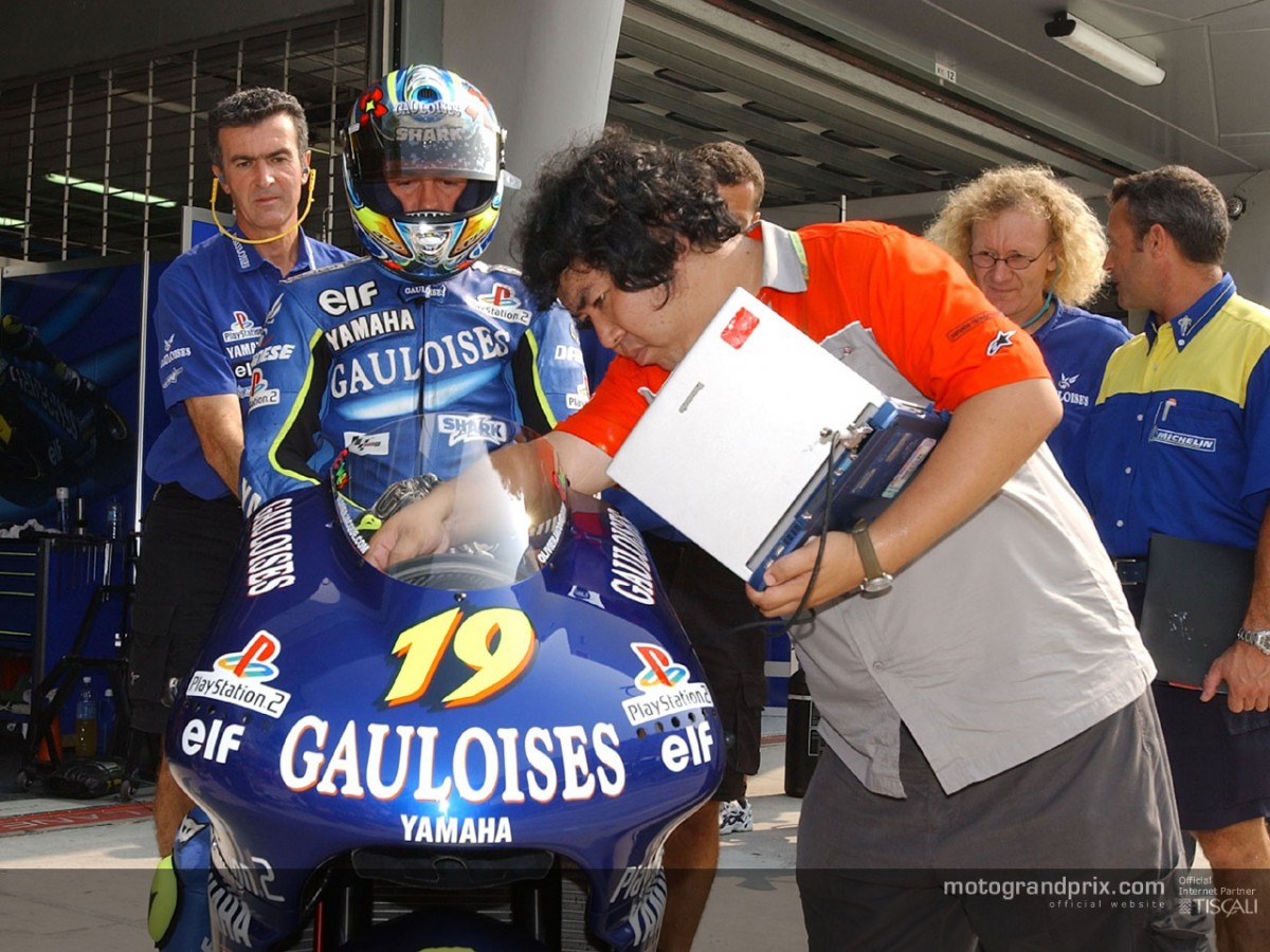 Gauloises Yamaha Tech3 make first positive reflections of the season ...