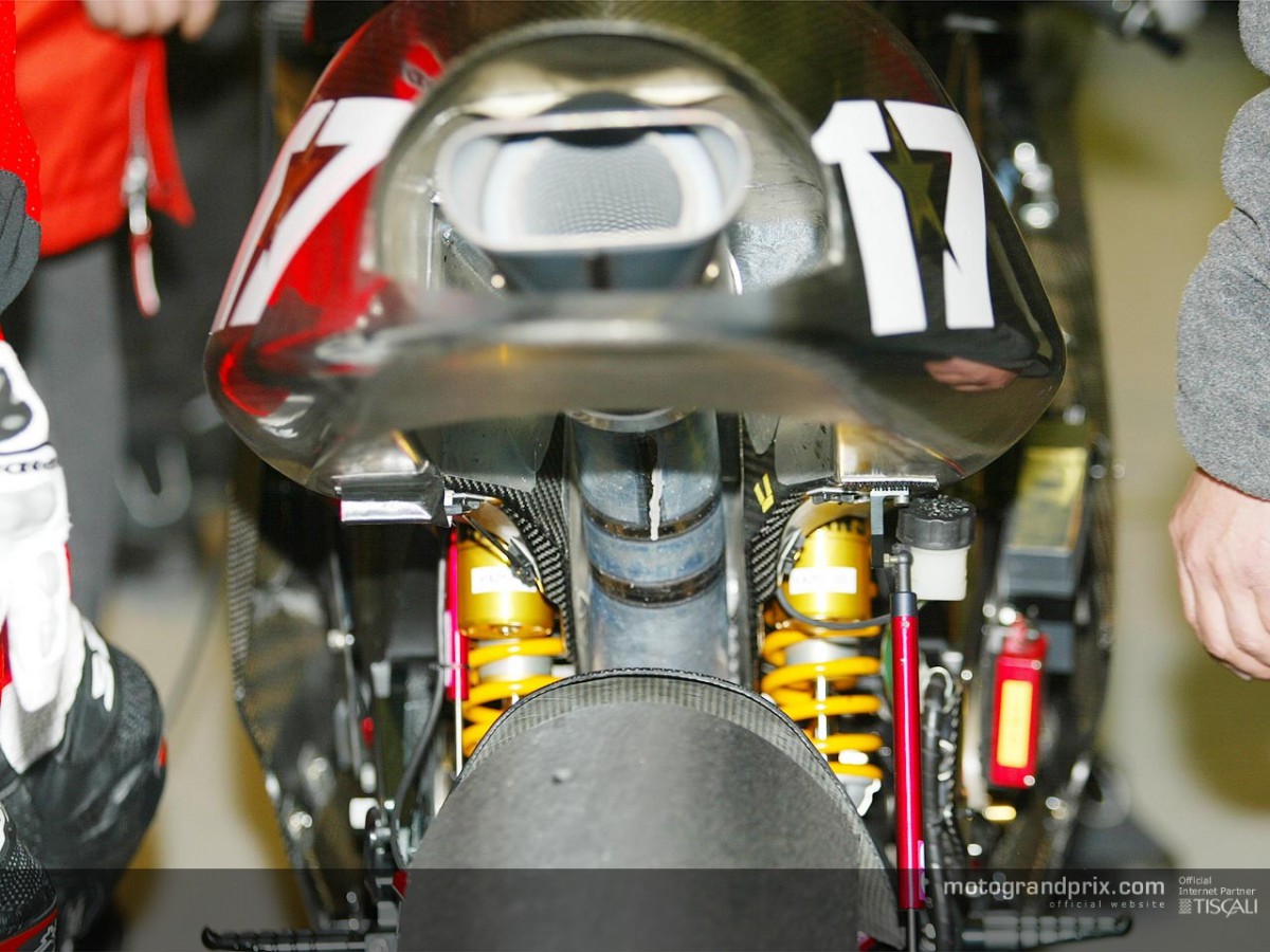 Yamaha unveil new M1 prototype in Jerez | MotoGP™